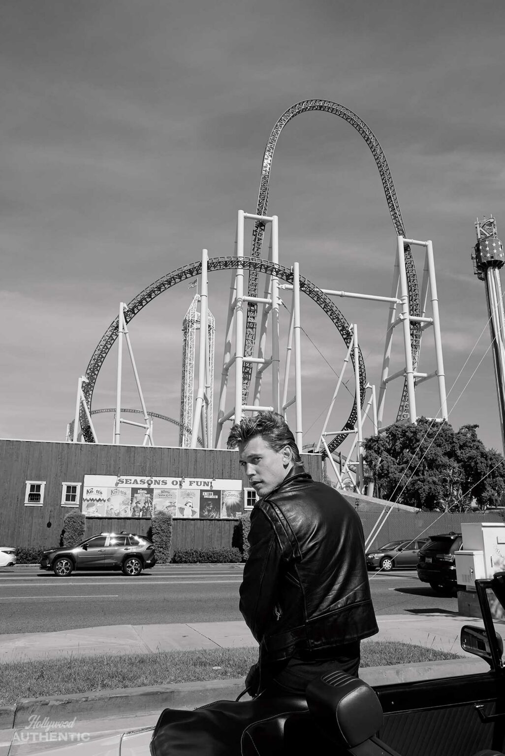 AUSTIN BUTLER - Hollywood Authentic