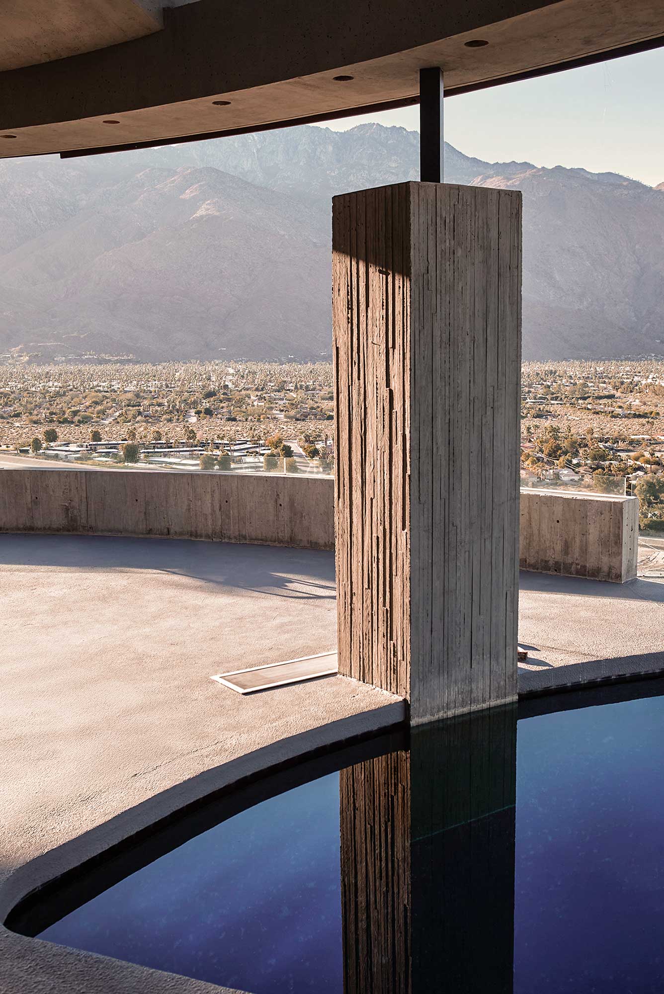 ELROD HOUSE - Hollywood Authentic