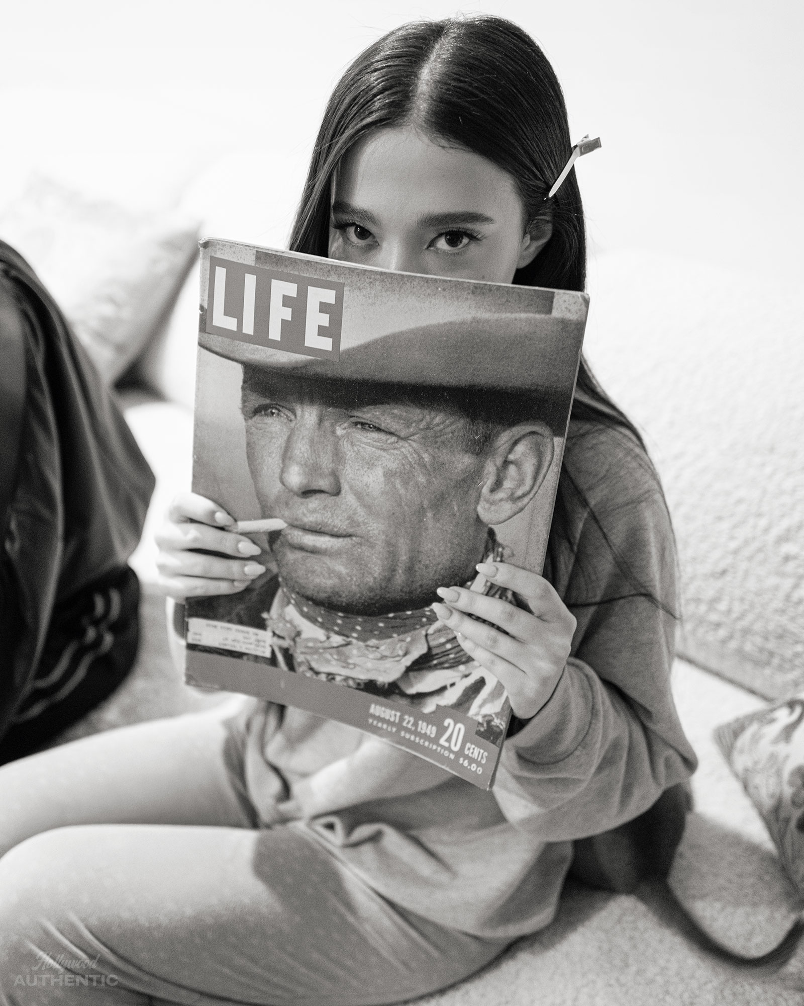 MIKEY MADISON - Hollywood Authentic